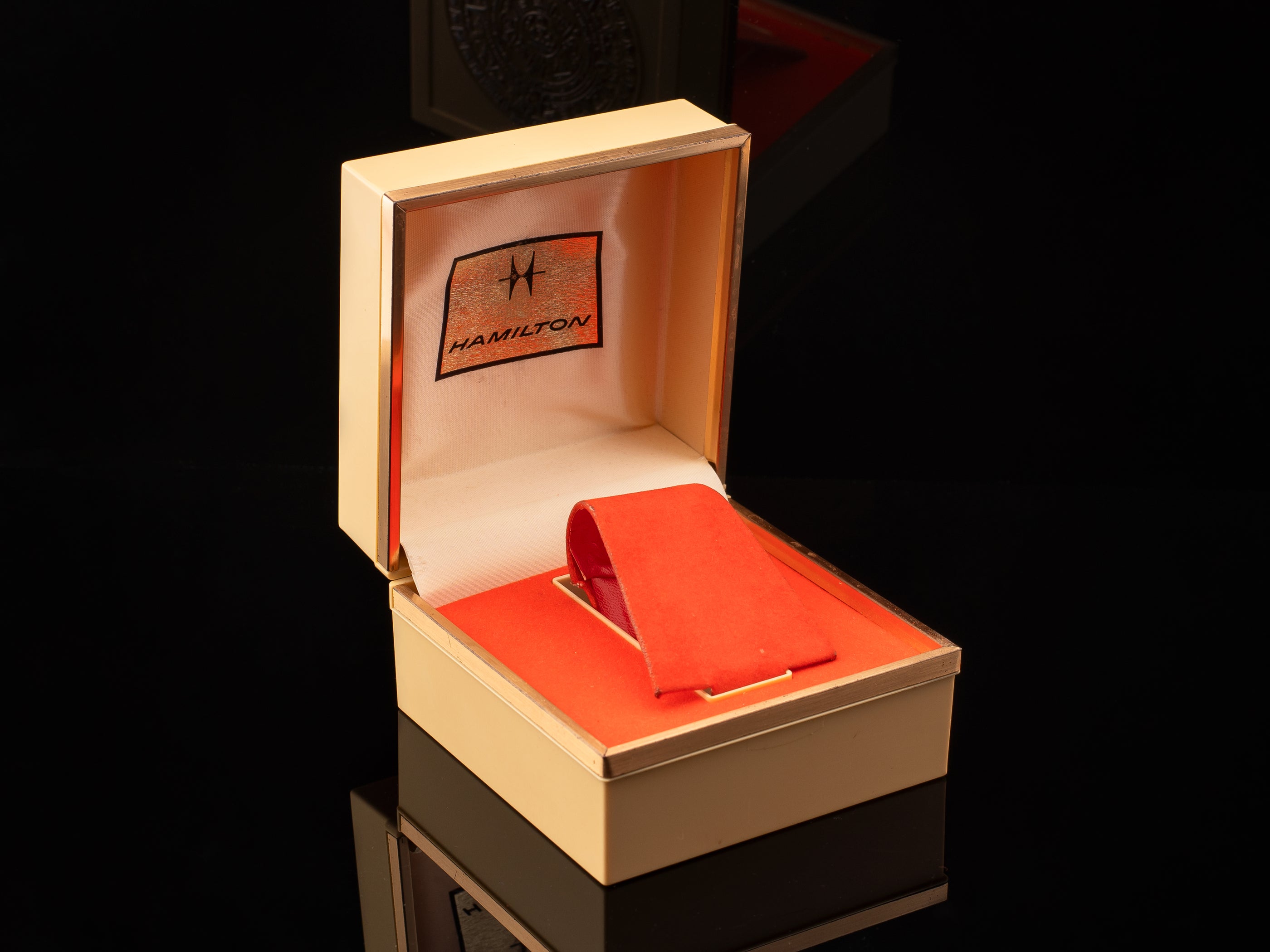 Hamilton Clamshell Watch Box for Medallion 22 Jewel Watch
