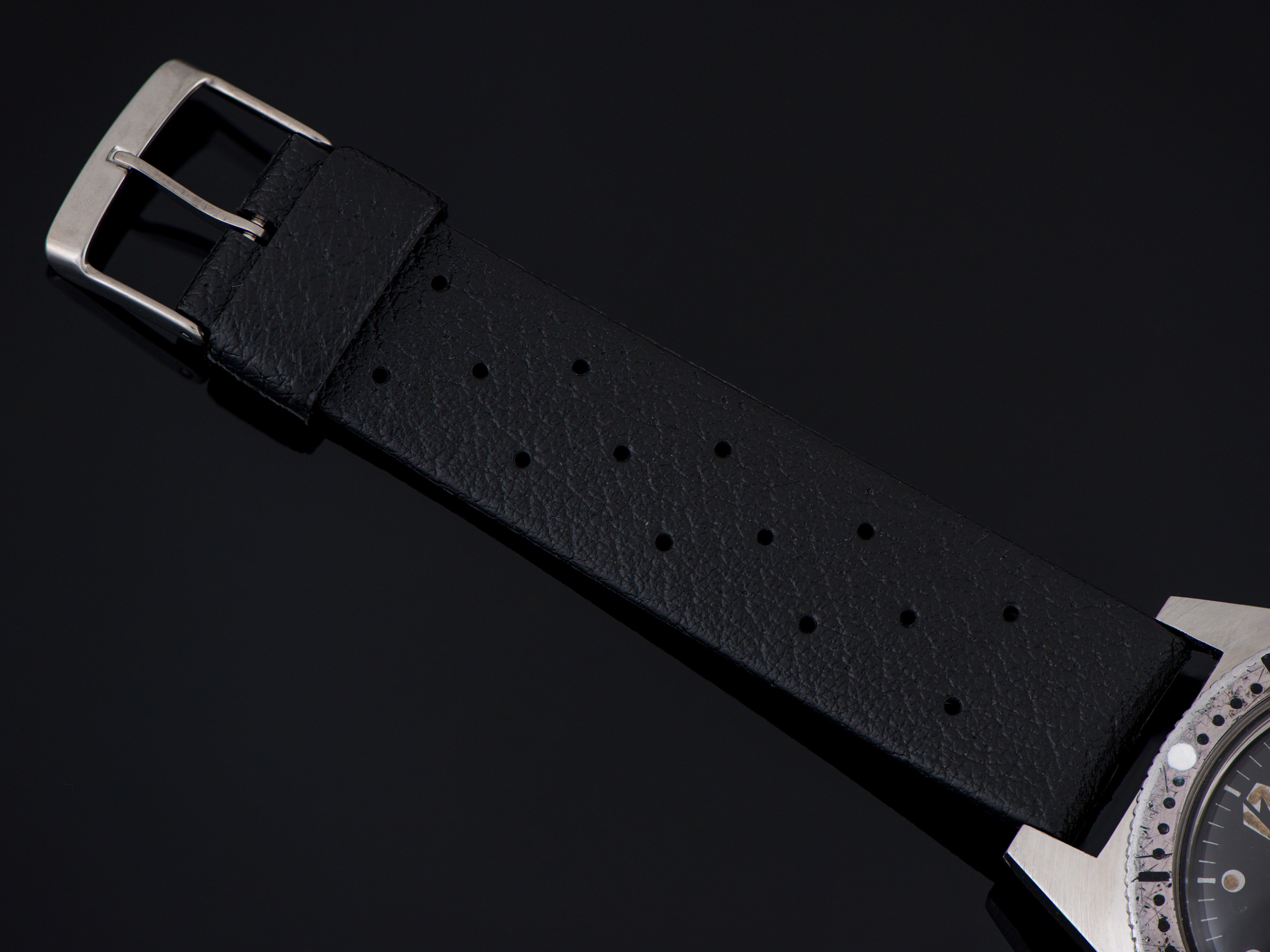 Vantage Electric 130E By Hamilton Dive Watch | Unwind In Time