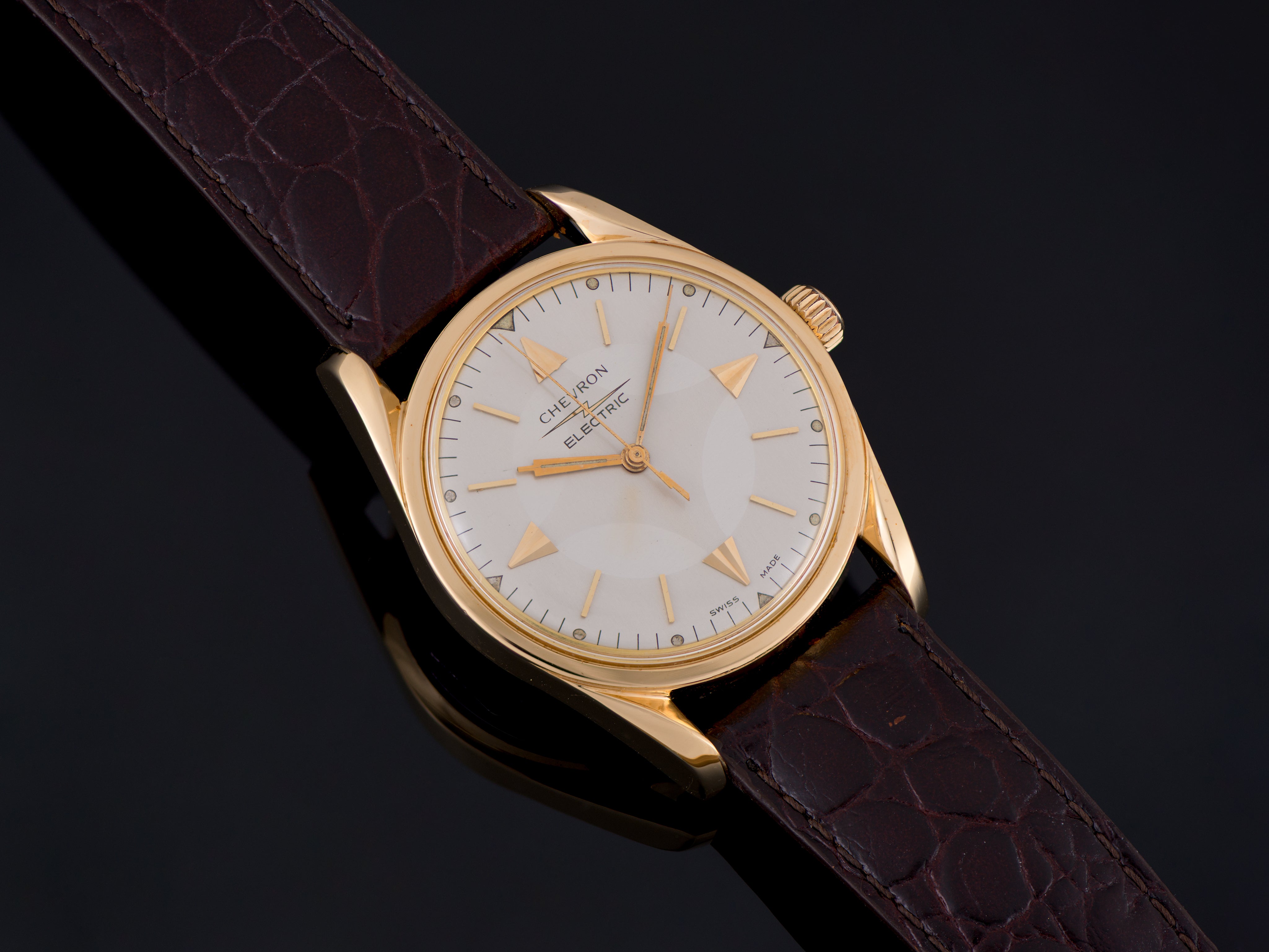 Chevron Landeron 4750 Electric Watch | Unwind In Time