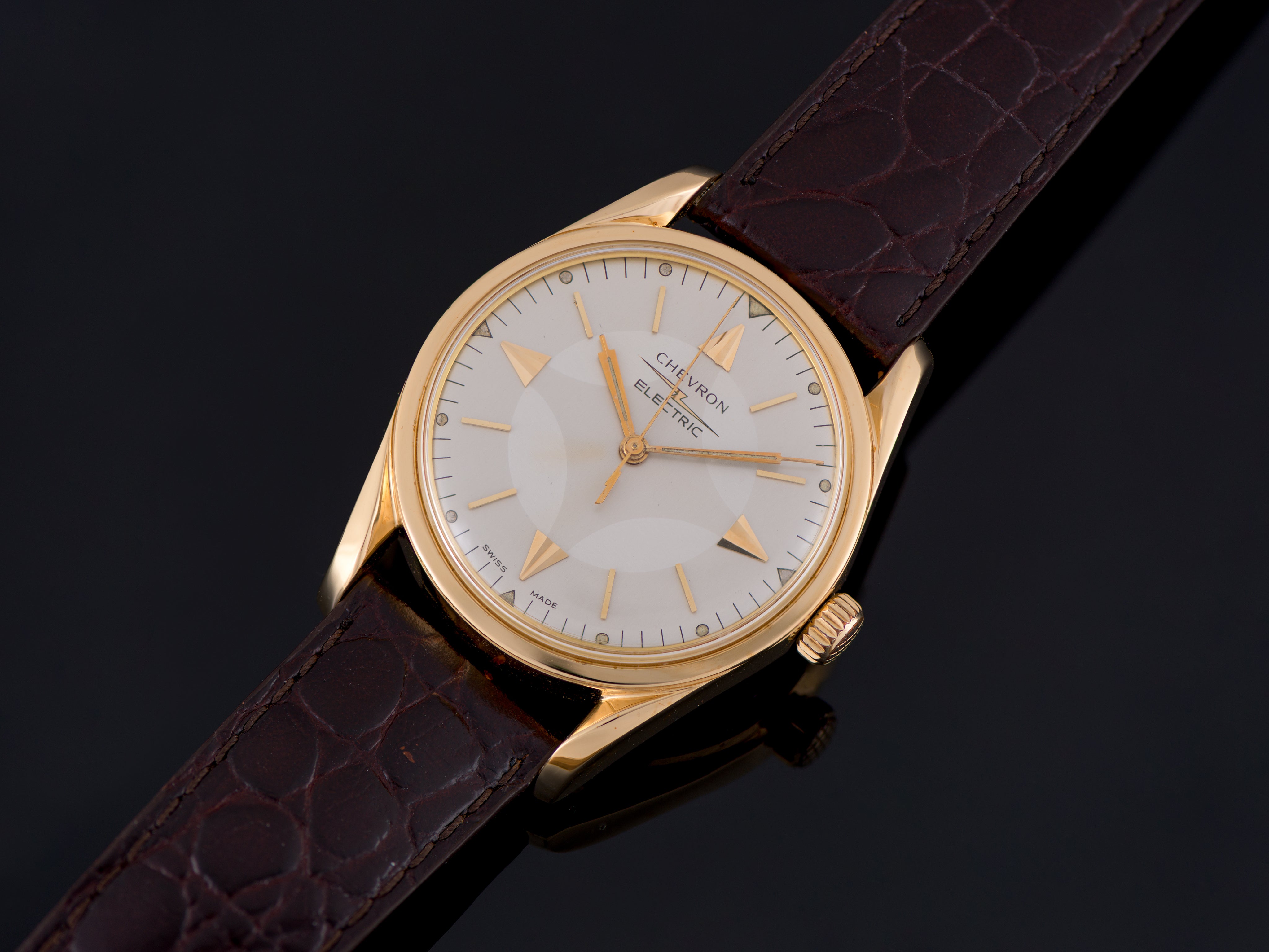 Chevron Landeron 4750 Electric Watch | Unwind In Time