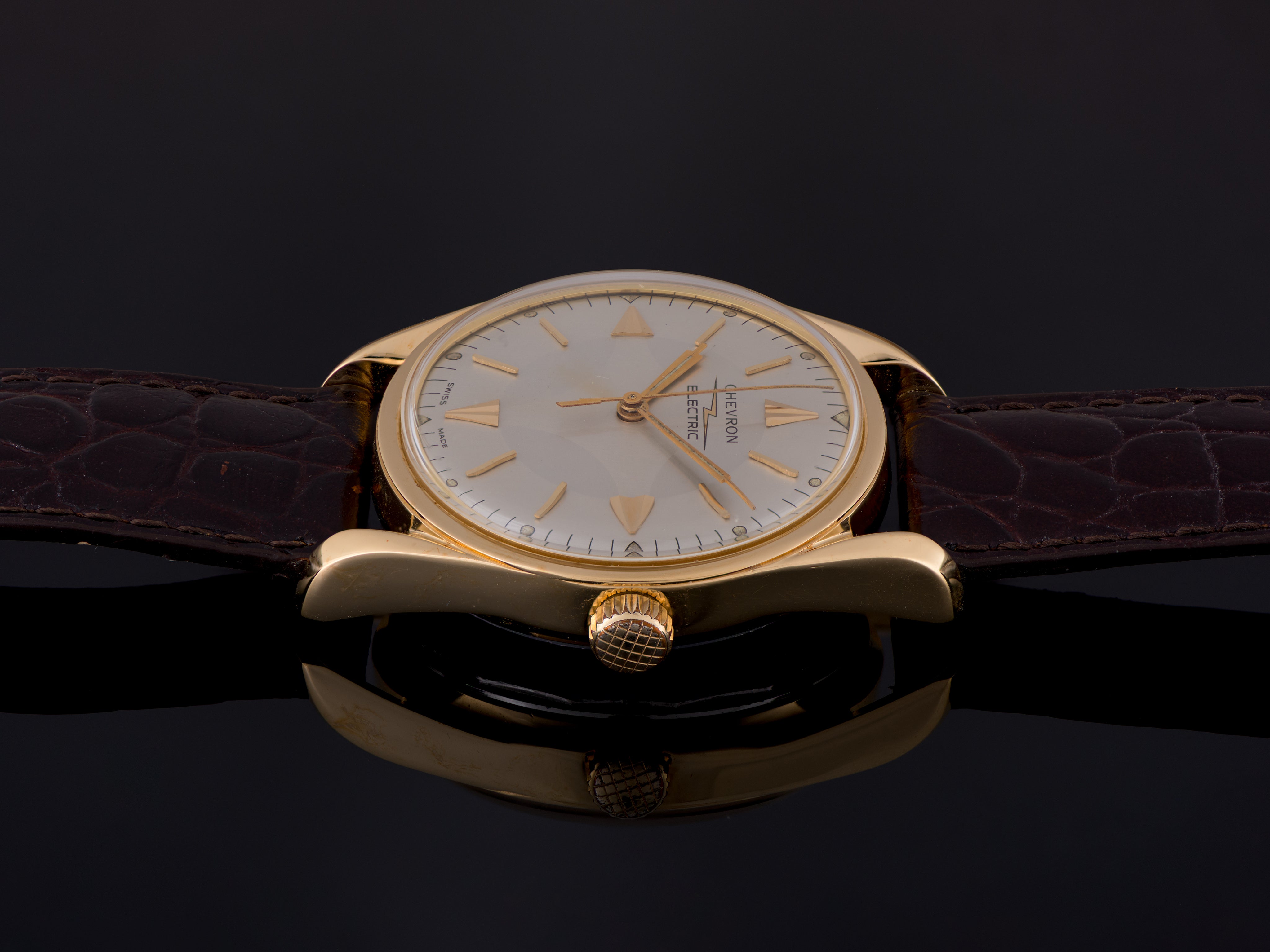 Chevron Landeron 4750 Electric Watch | Unwind In Time