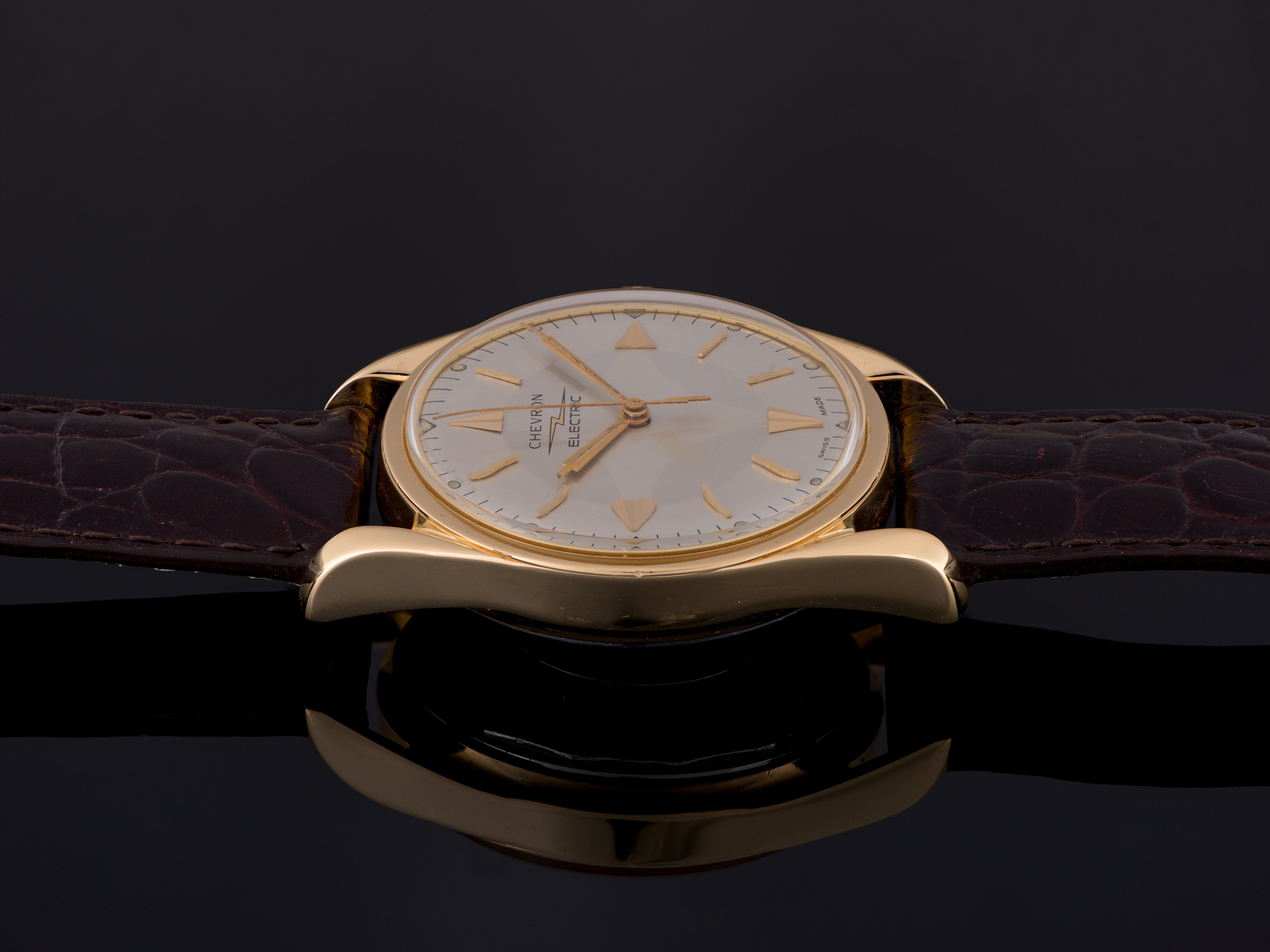 Chevron Landeron 4750 Electric Watch | Unwind In Time