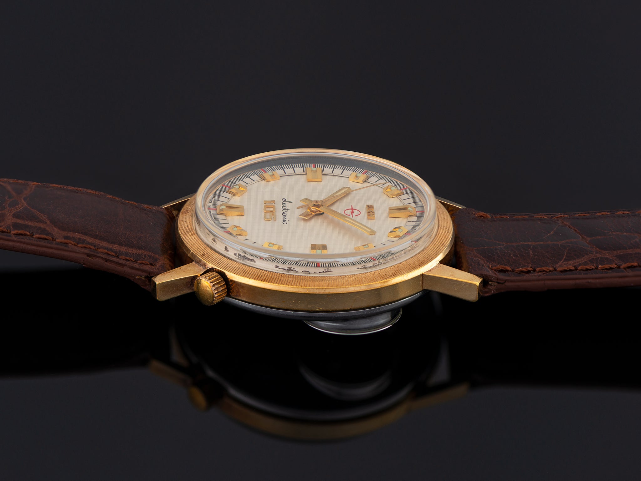 Elgin Electronic 105 Watch With German Junghans Movement | Unwind In Time