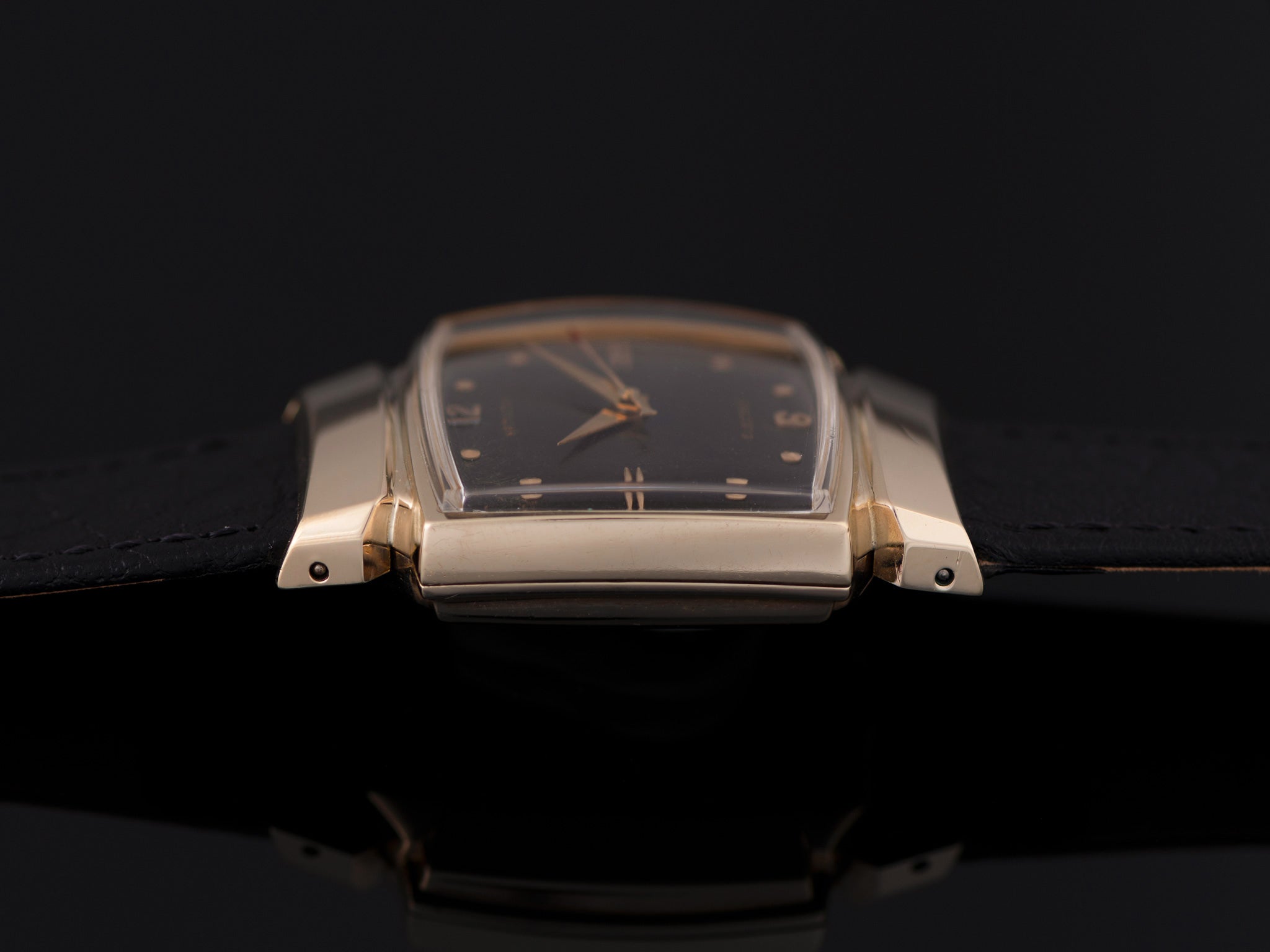 Hamilton Electric Black Dial Vantage Watch | Unwind In Time