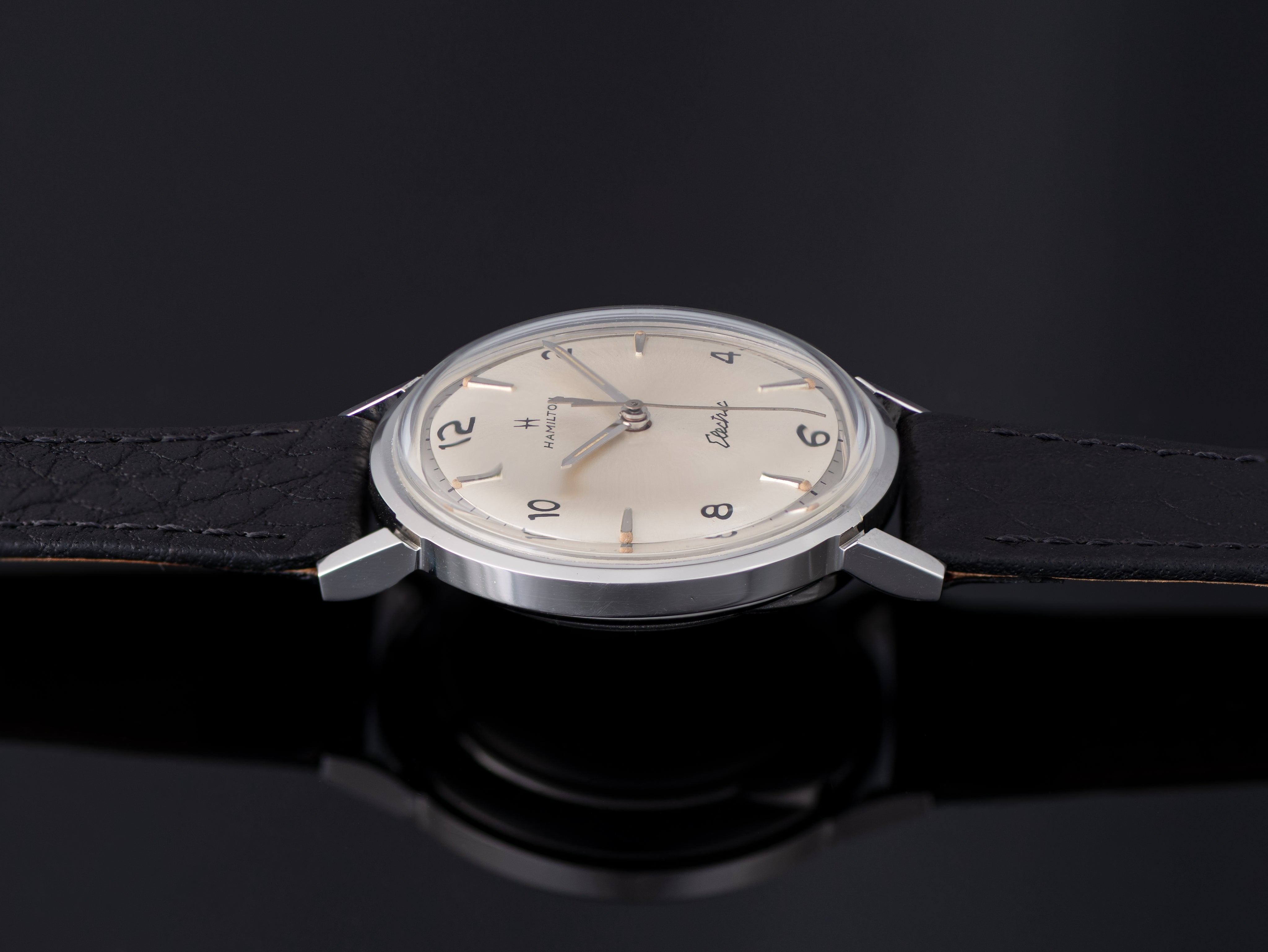 Hamilton Electric Nautilus 500 Stainless Steel Watch | Unwind In Time