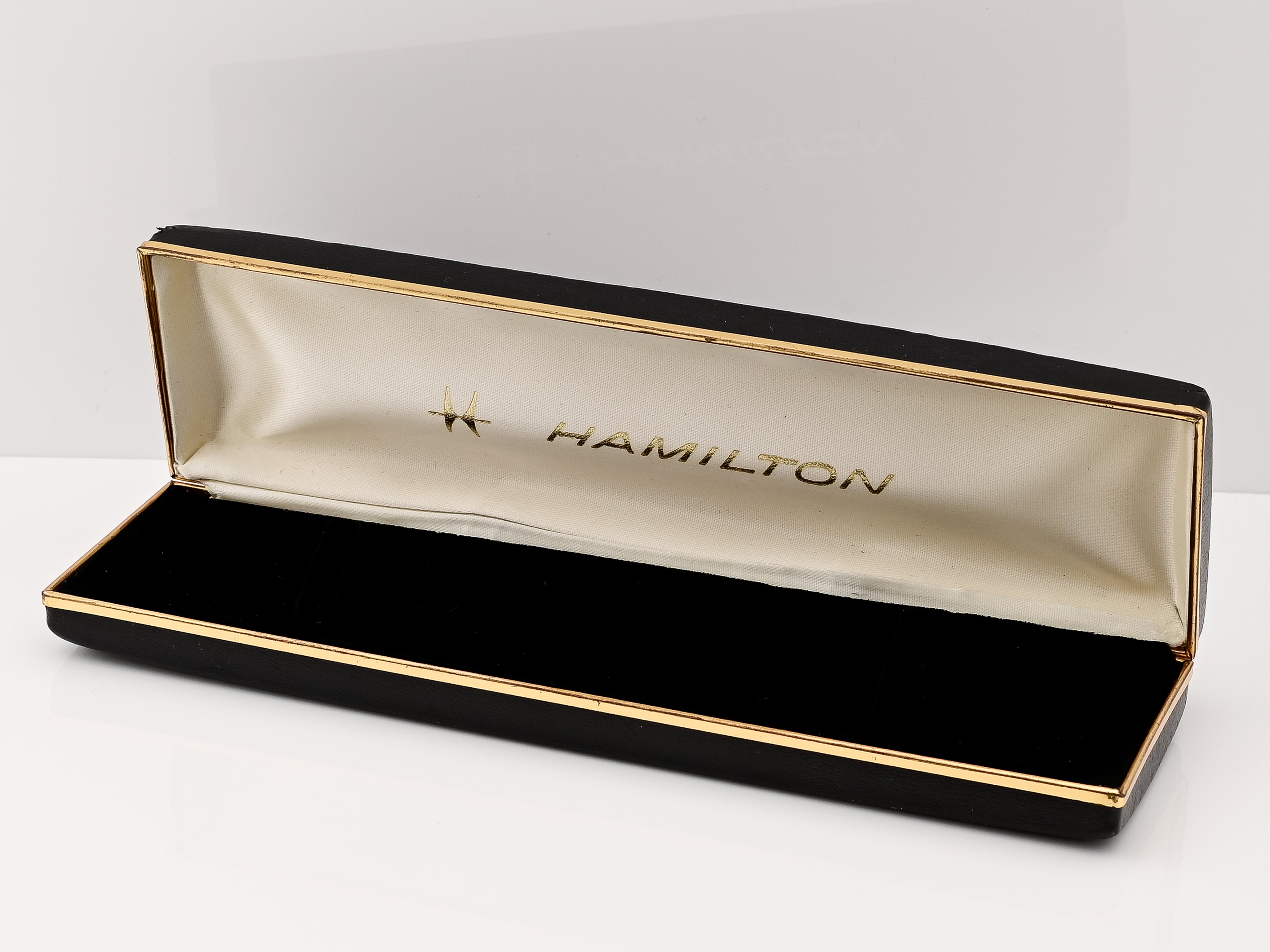 Buren By Hamilton Watch Box | Unwind In Time