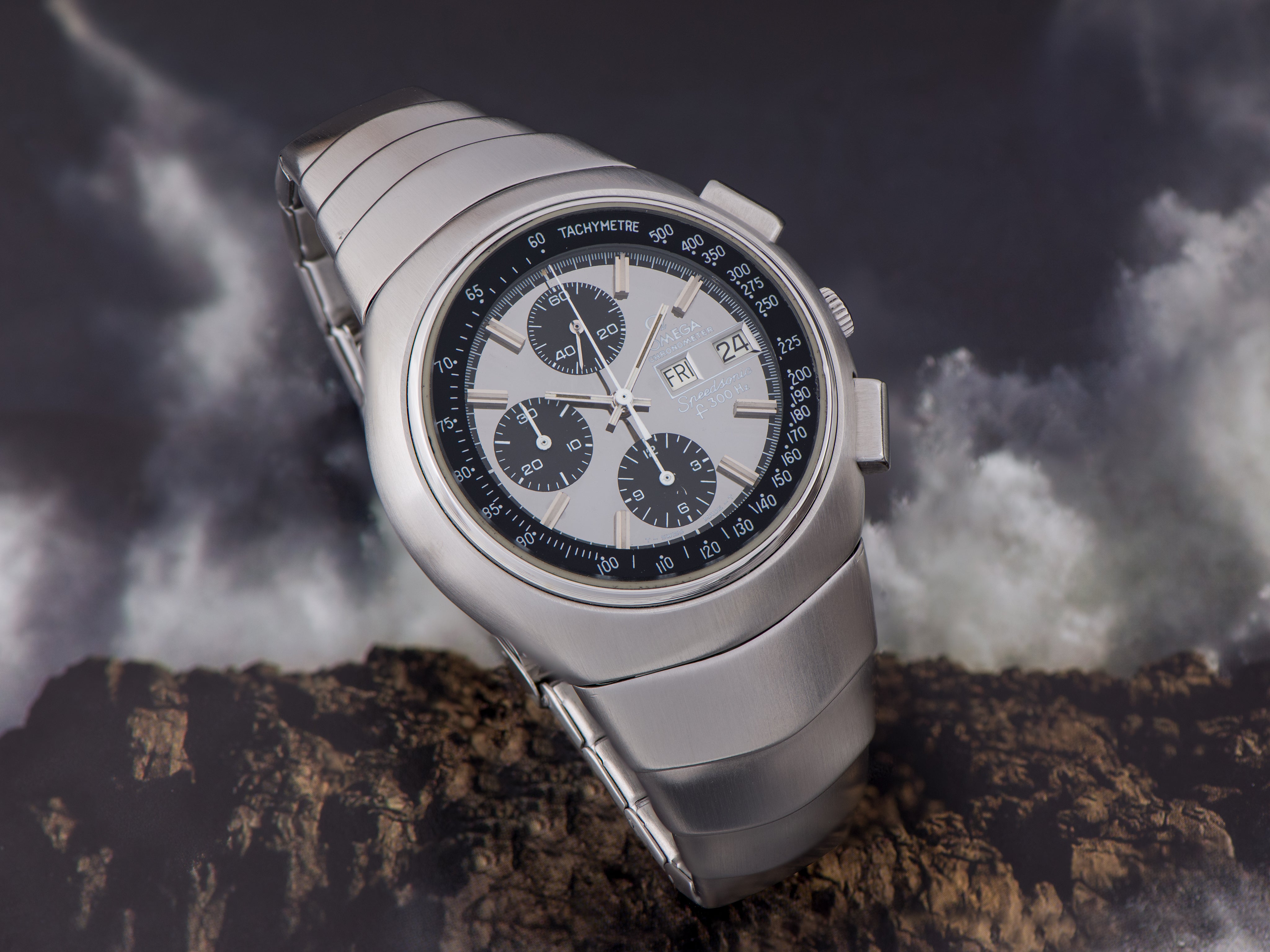 Omega Speedsonic "Lobster" f300 Tuning Fork ESA9210 Chronograph Watch ...